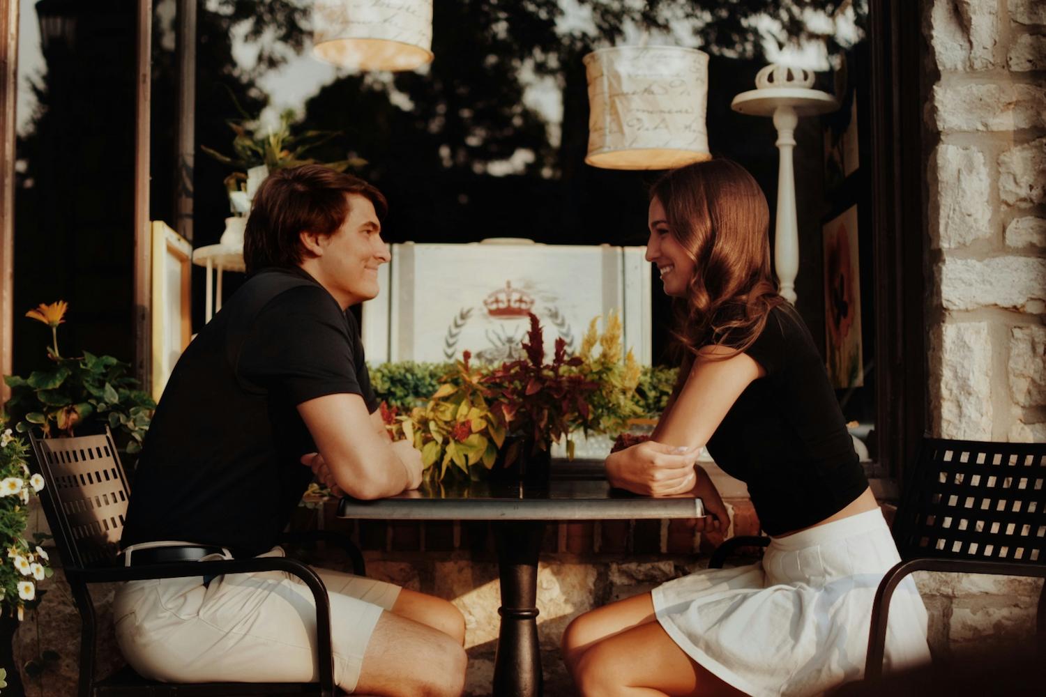 Questions That Spark Excellent Conversations on First Dates